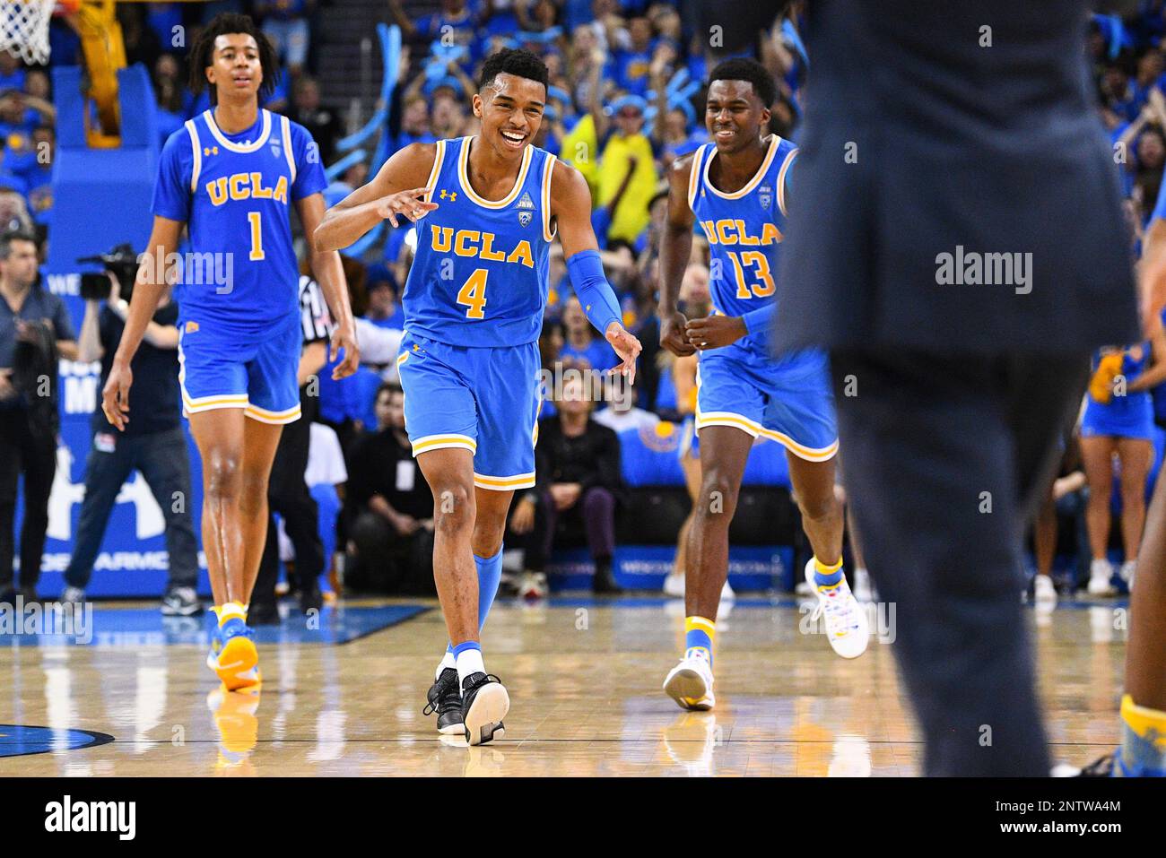 LOS ANGELES, CA - FEBRUARY 28: UCLA guard Jaylen Hands (4) celebrate ...