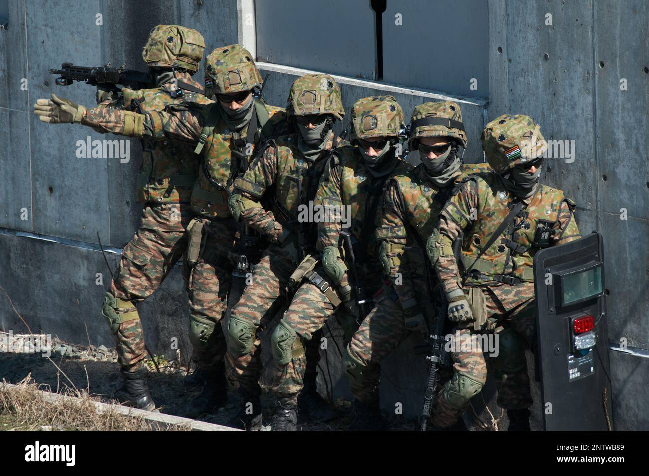 Takashima, Japan. 28th Feb, 2023. Members of Japan Ground Self-Defense ...
