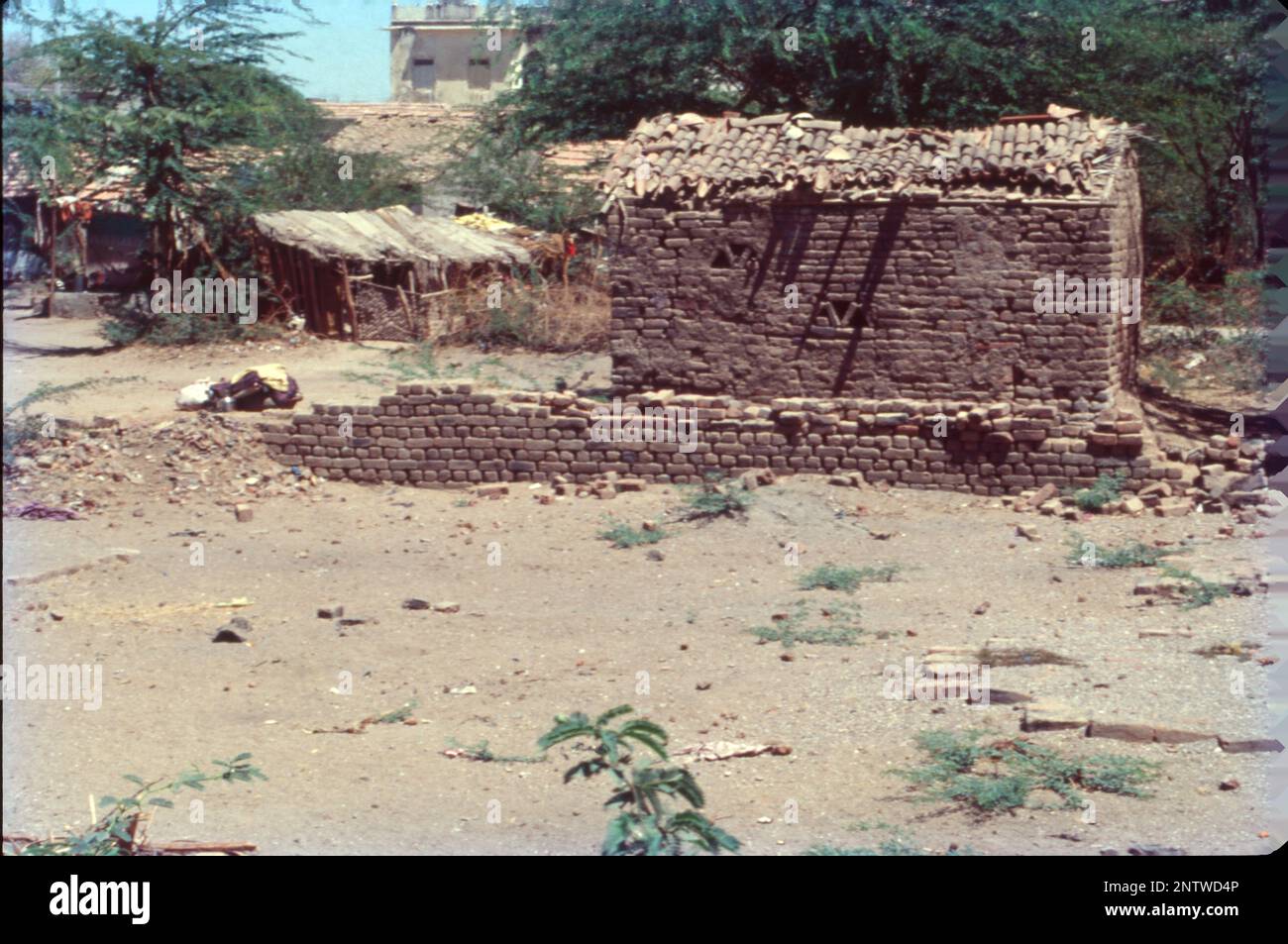 Old Abandoned House in Dharod, Gujrat, India Stock Photo - Alamy