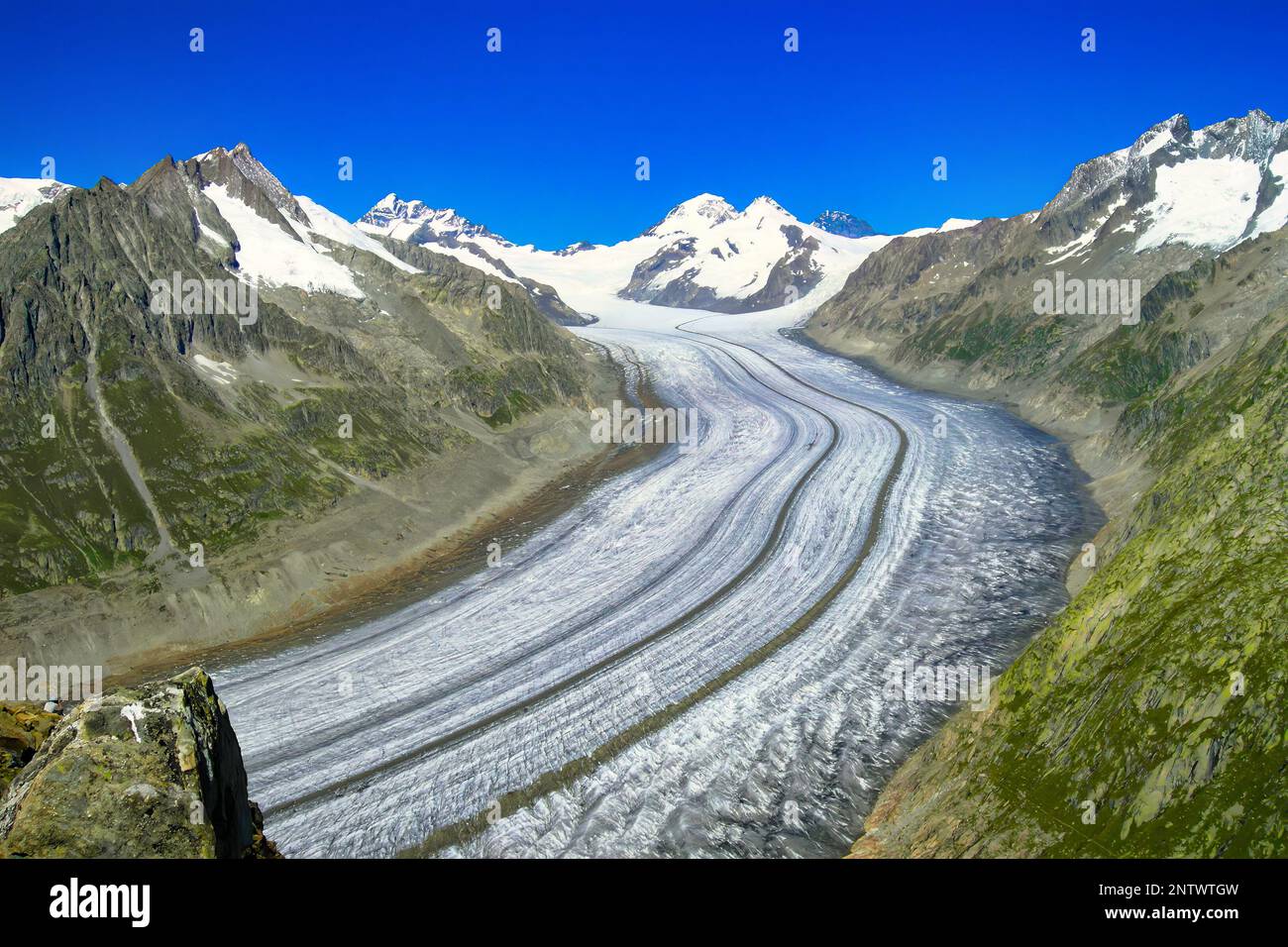 Panoramic aerial view of Aletschgletscher glacier from Eggishorn ...