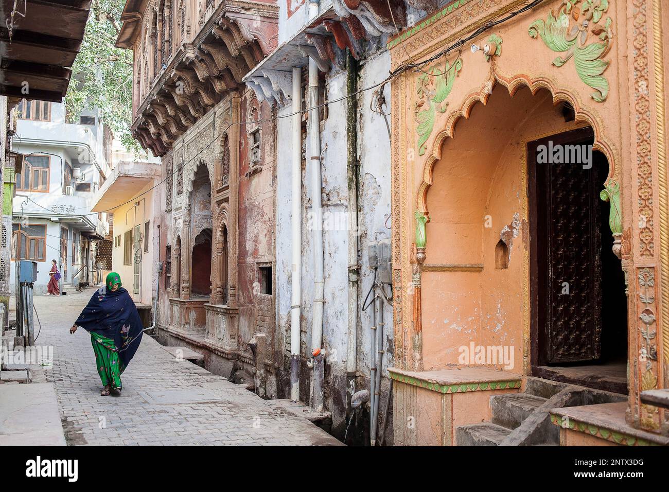 Alley, near Gotam Nagar street (main street), Historical Center ...
