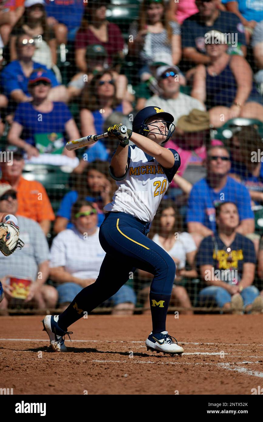 Michigan Wolverines Hannah Carson (20) at bat during a game against the ...