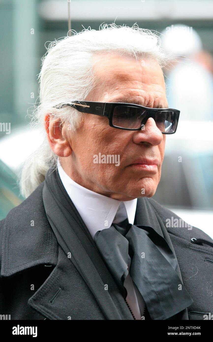 Photo by: Mitch Gerber/STAR MAX/IPx 2019 3/25/05 Karl Lagerfeld on ...