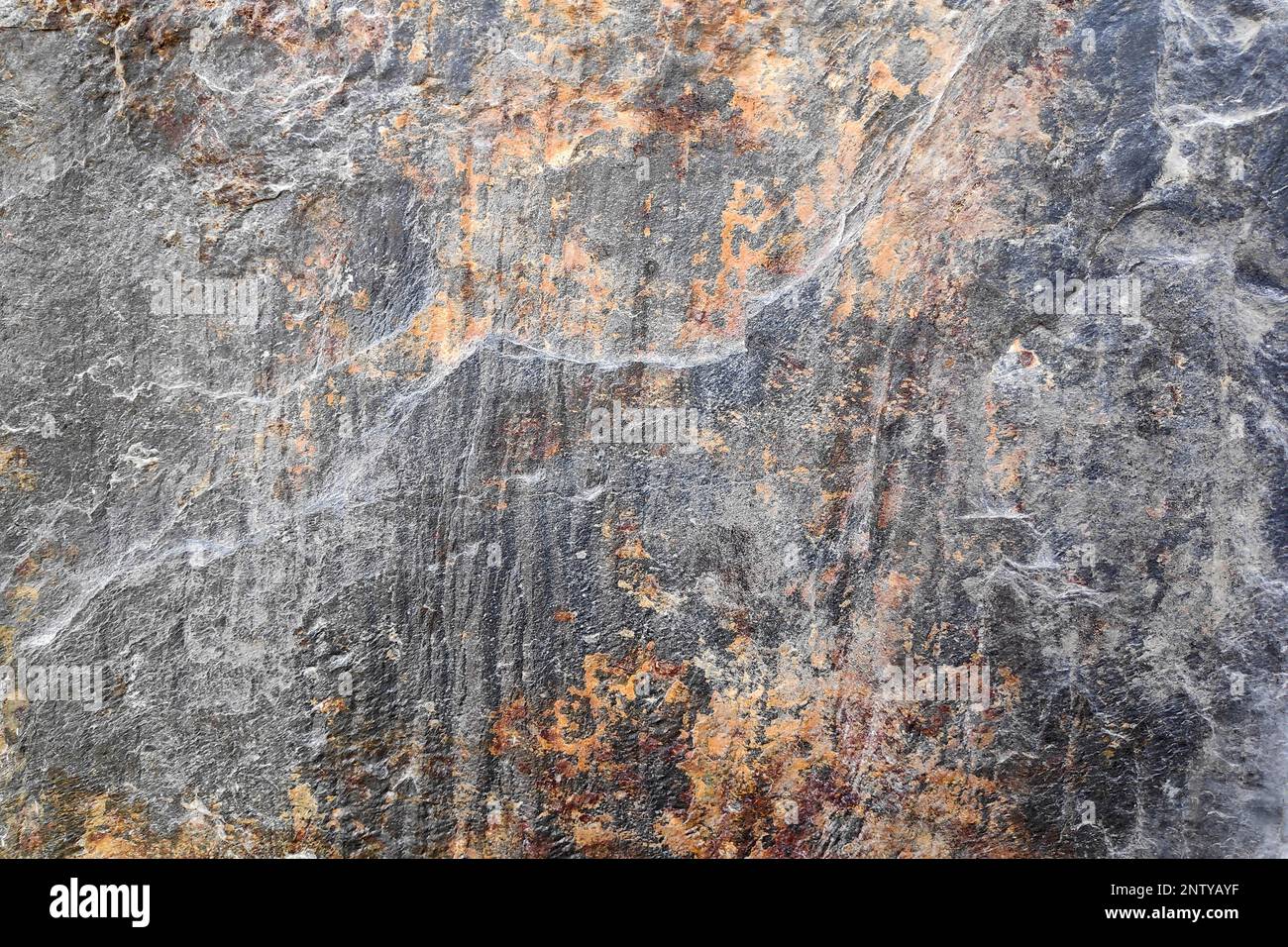 Slate on rock hi-res stock photography and images - Alamy