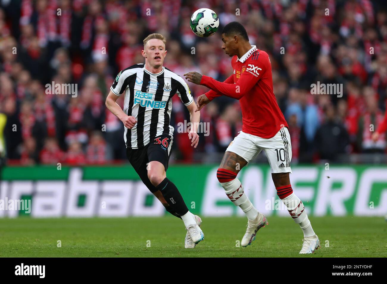Marcus Rashford of Manchester United beats Sean Longstaff of Newcastle United - Manchester ...