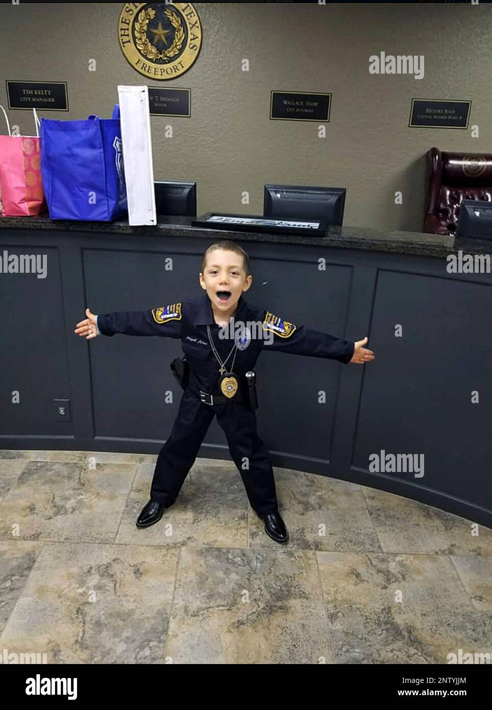 In this Feb. 7, 2019 photo provided by Freeport Police Department, 6 ...