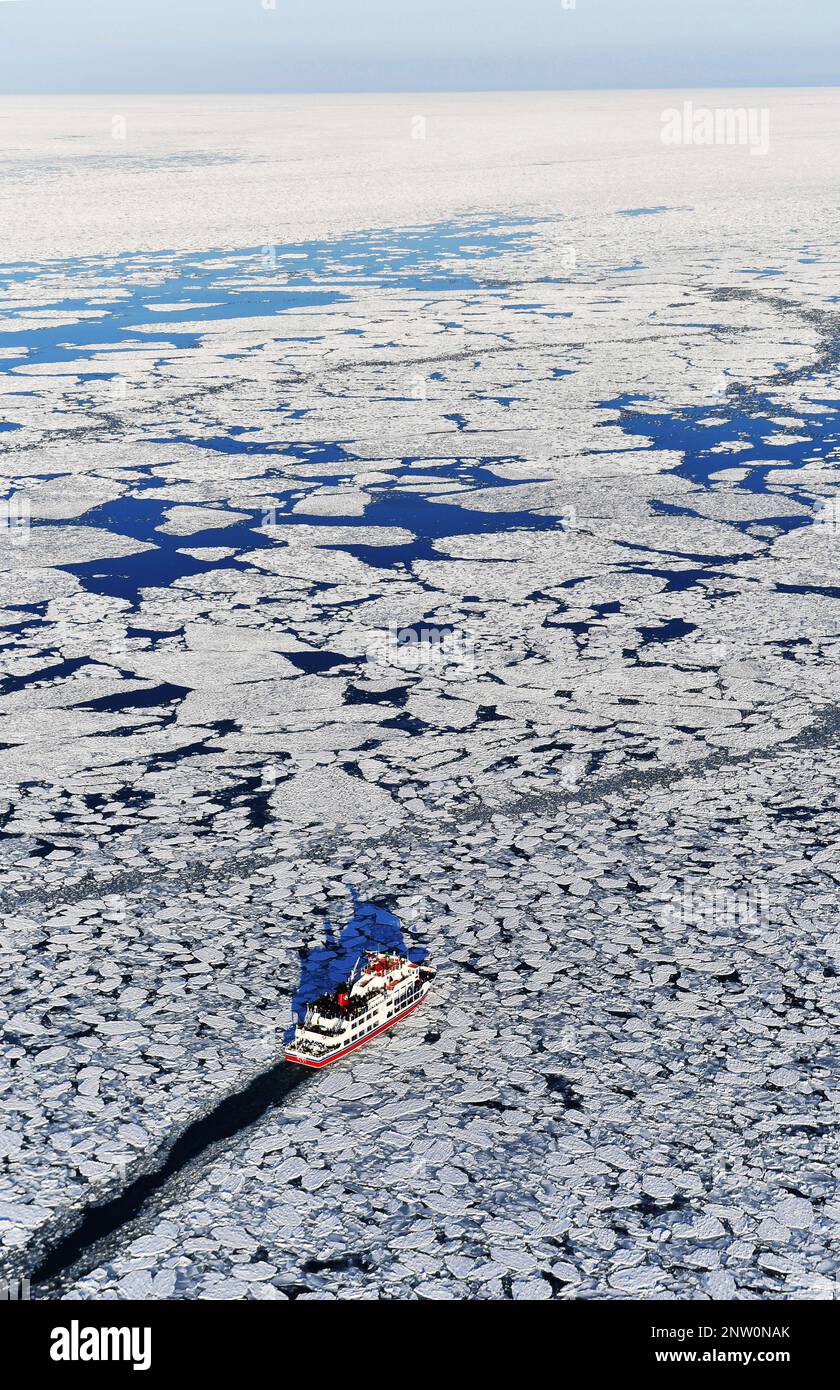 An aerial picture taken from Yomiuri's jetliner shows an Icebreaker ...
