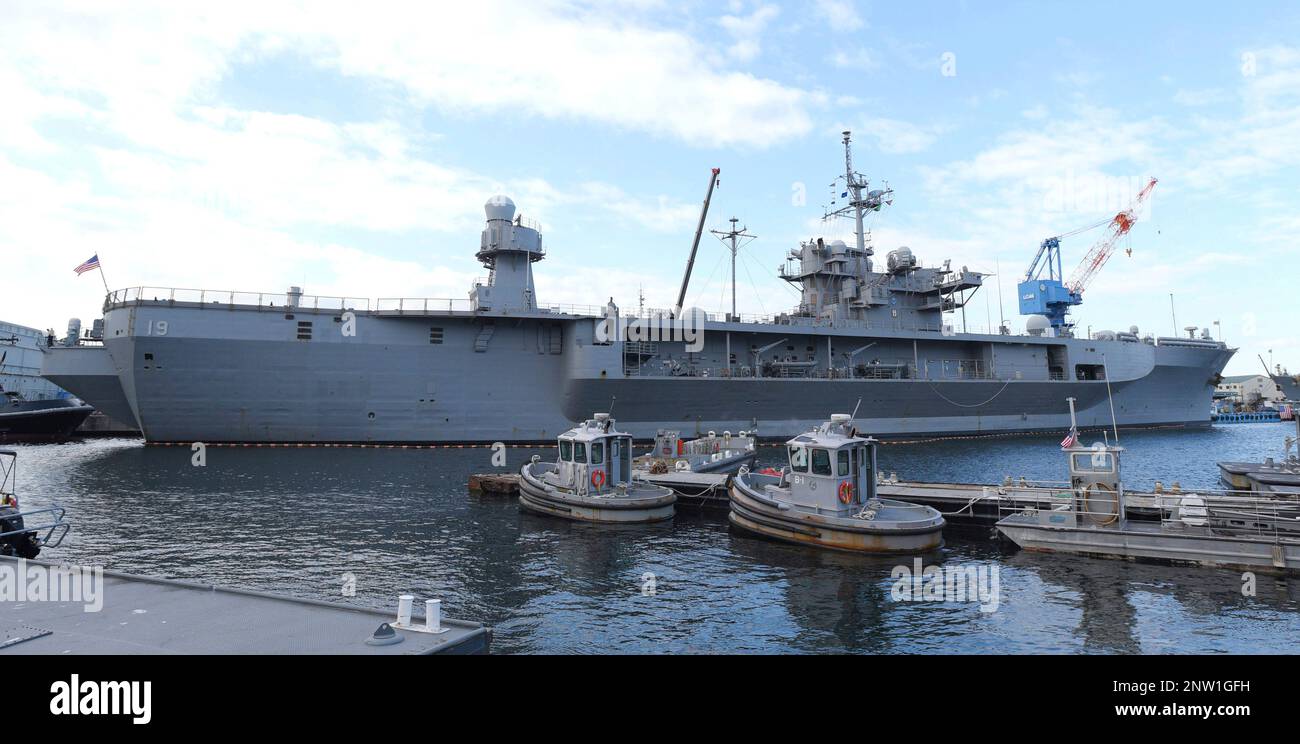 The U.S. 7th Fleet flagship USS Blue Ridge (LCC 19) is pictured at U.S ...