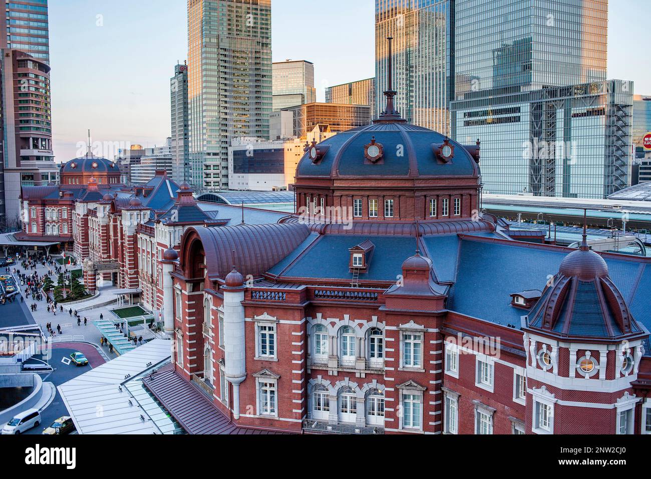 Tokyo Station and skyscrapers of Marunouchi , Marunouchi, Tokyo, Japan Stock Photo - Alamy