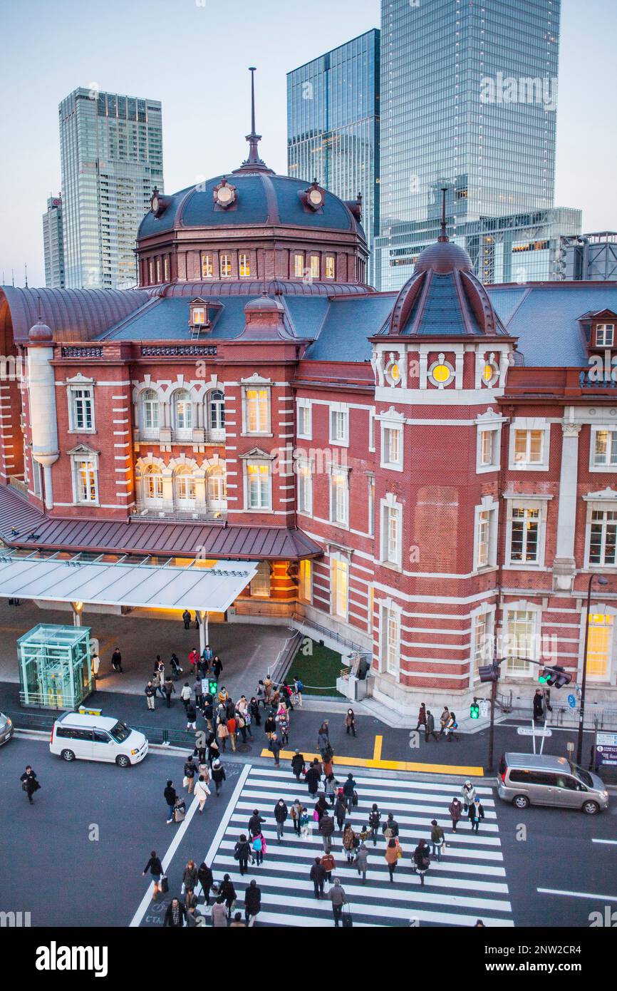 Tokyo Station and skyscrapers of Marunouchi , Marunouchi, Tokyo, Japan ...