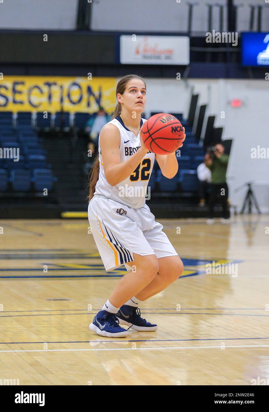 January 17, 2019: University of Central Oklahoma Guard Megan Hartness ...