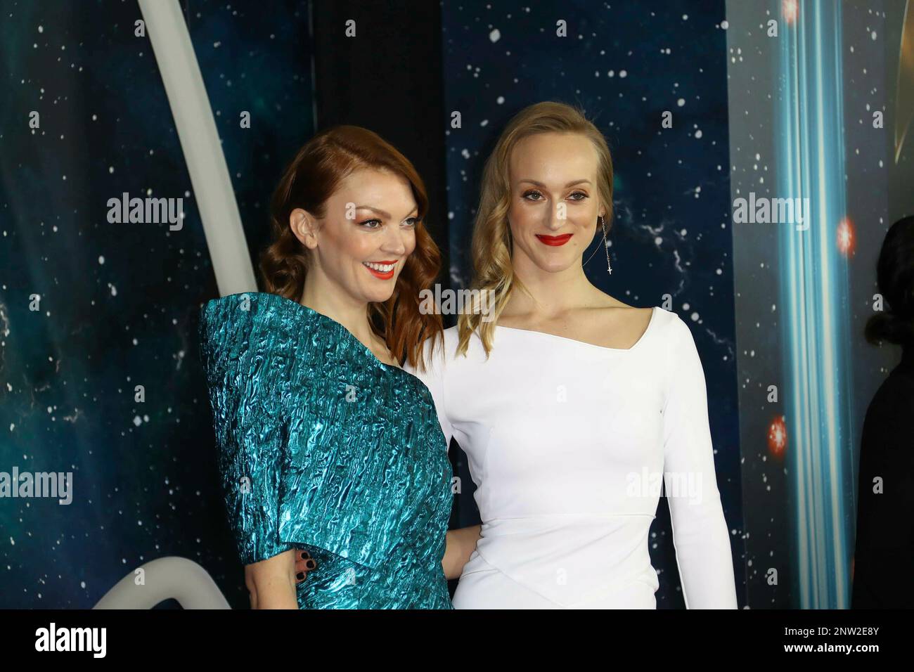 Photo by: John Nacion/STAR MAX/IPx 2019 1/17/19 Emily Coutts and Hannah ...