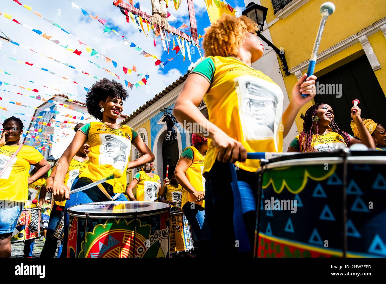Afro brazilian samba reggae music hi-res stock photography and images ...