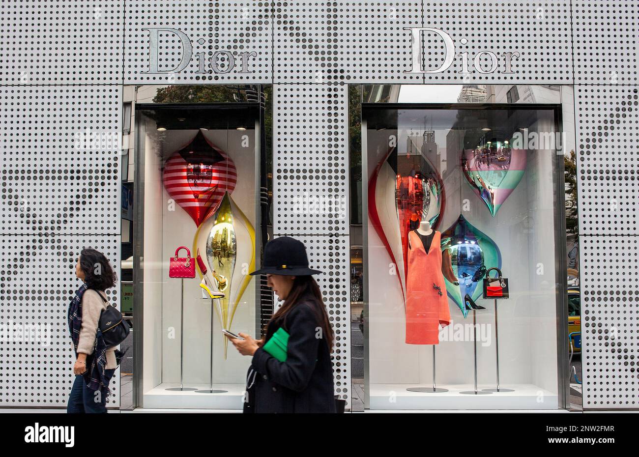 Dior store, in Harumi St, Ginza,Tokyo Japan Stock Photo - Alamy