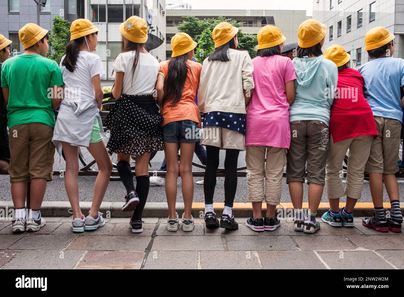children looking the Sanno Matsuri parade, near the Ichigaya station ...