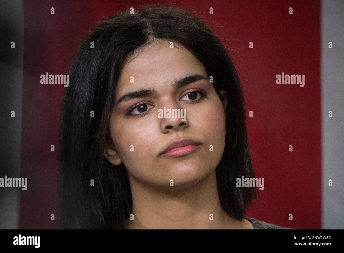 Rahaf Mohammed makes a public statement in Toronto, Tuesday, Jan. 15 ...