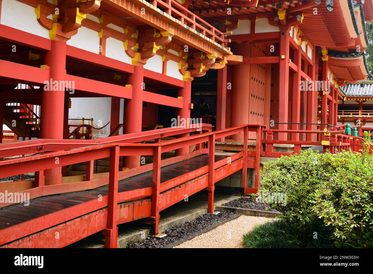 Byodo in japanese buddhist hi-res stock photography and images - Alamy