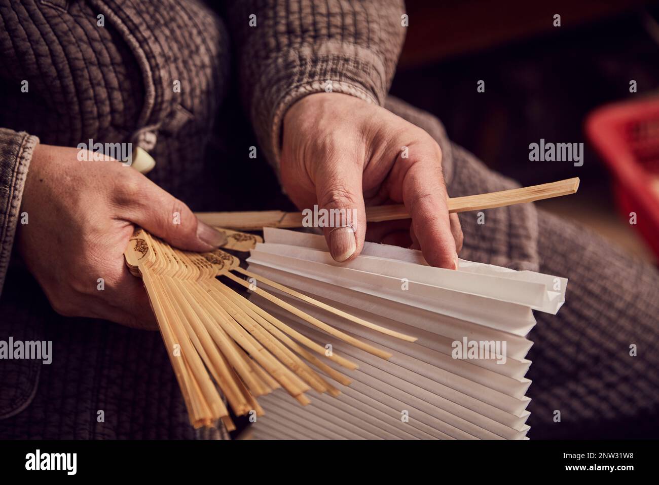 Hanji, traditional Korean paper, paper hanji fan handmade from mulberry ...