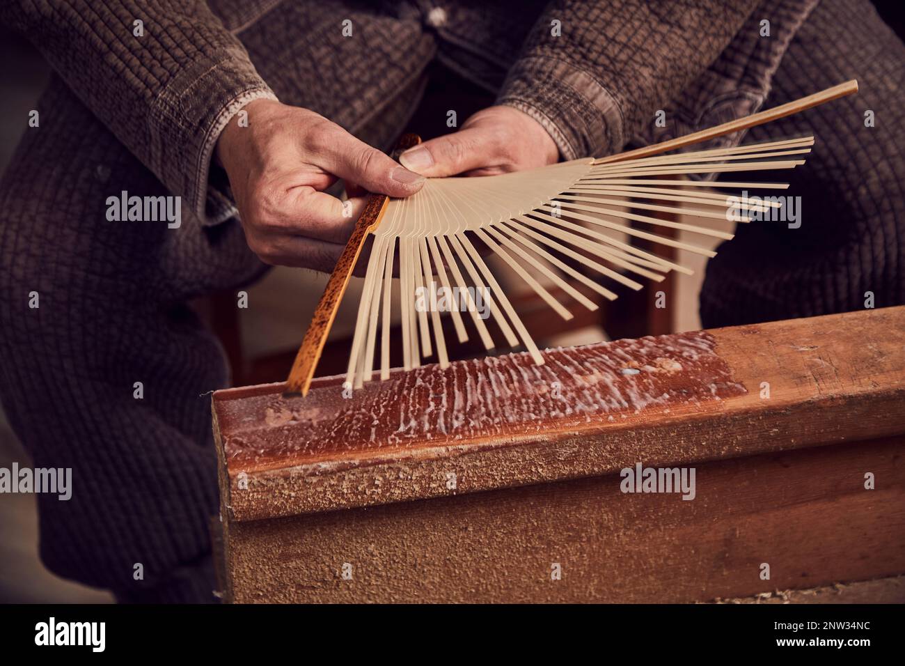 Hanji, traditional Korean paper, paper hanji fan handmade from mulberry ...