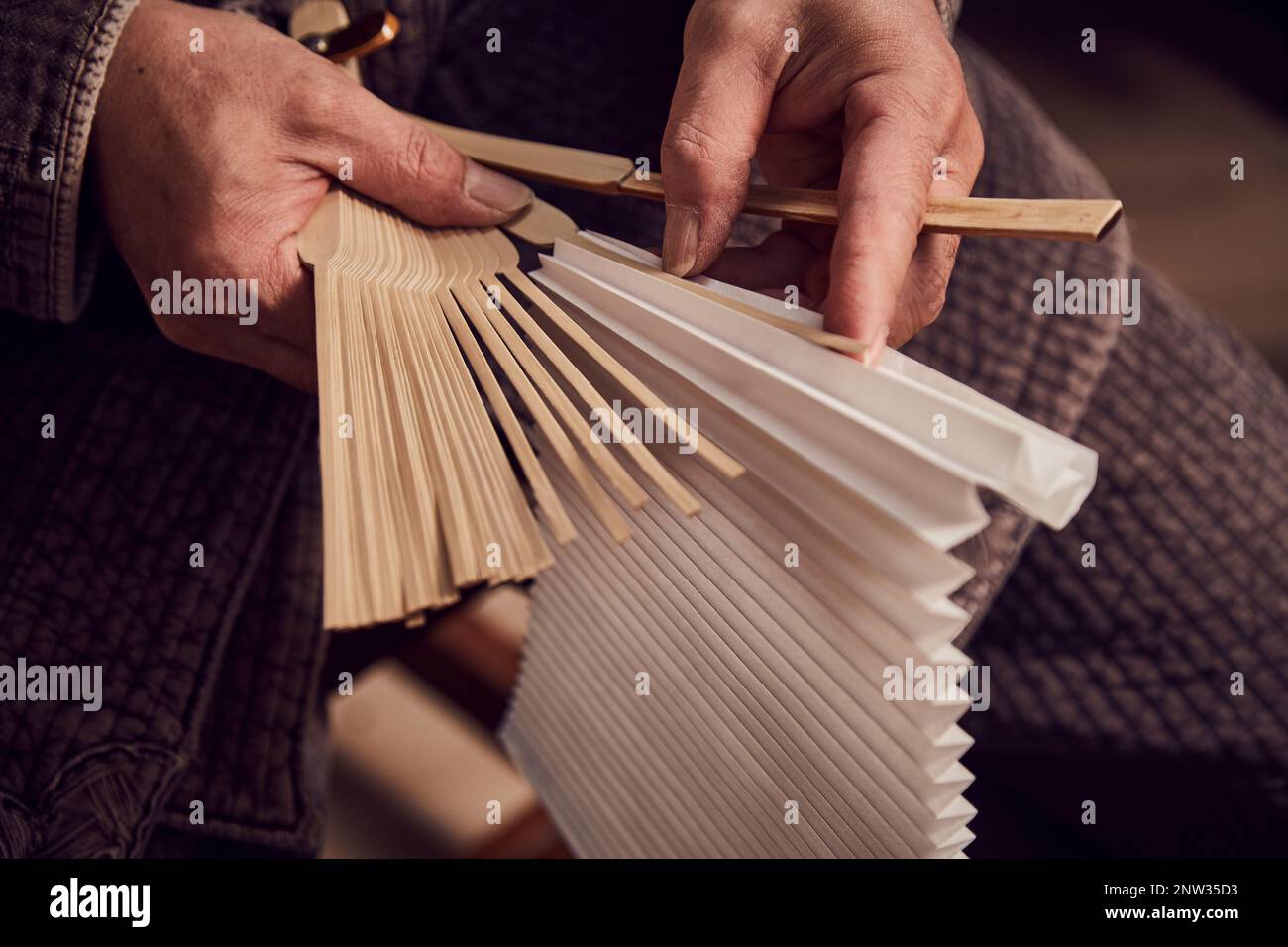 Hanji, traditional Korean paper, paper hanji fan handmade from mulberry ...