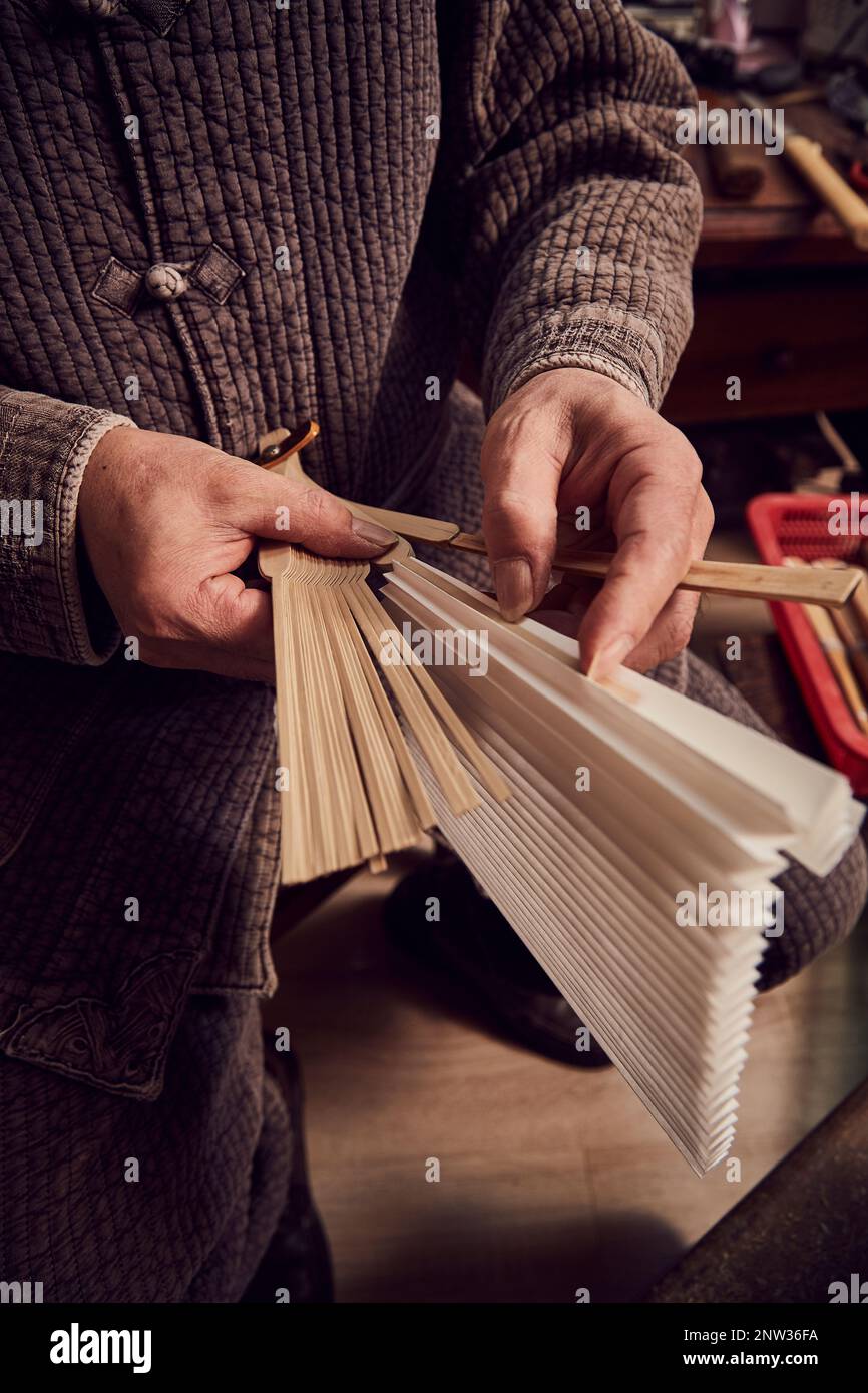 Hanji, traditional Korean paper, paper hanji fan handmade from mulberry ...