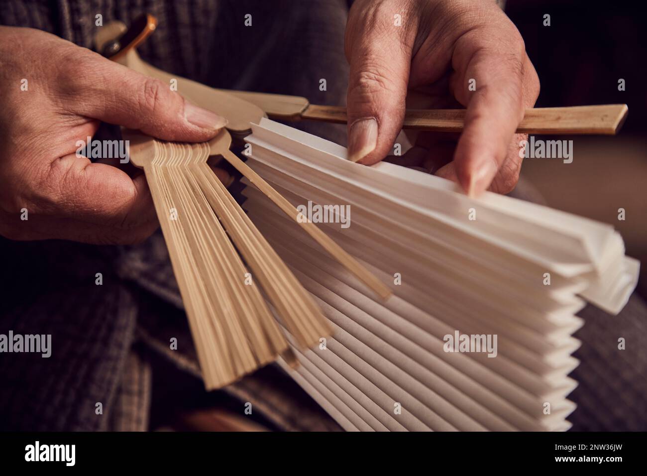 Hanji, traditional Korean paper, paper hanji fan handmade from mulberry ...