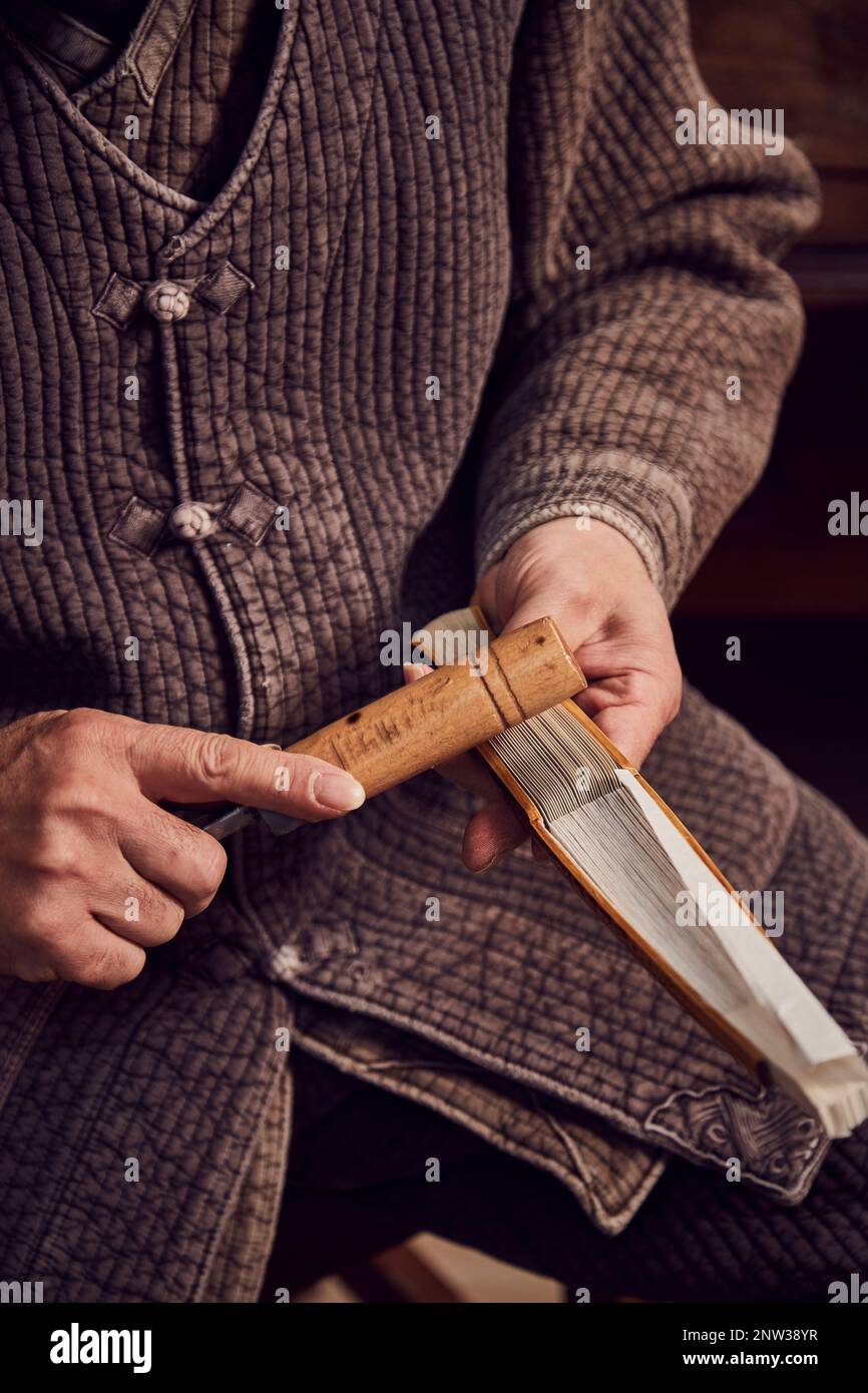 Hanji, traditional Korean paper, paper hanji fan handmade from mulberry ...