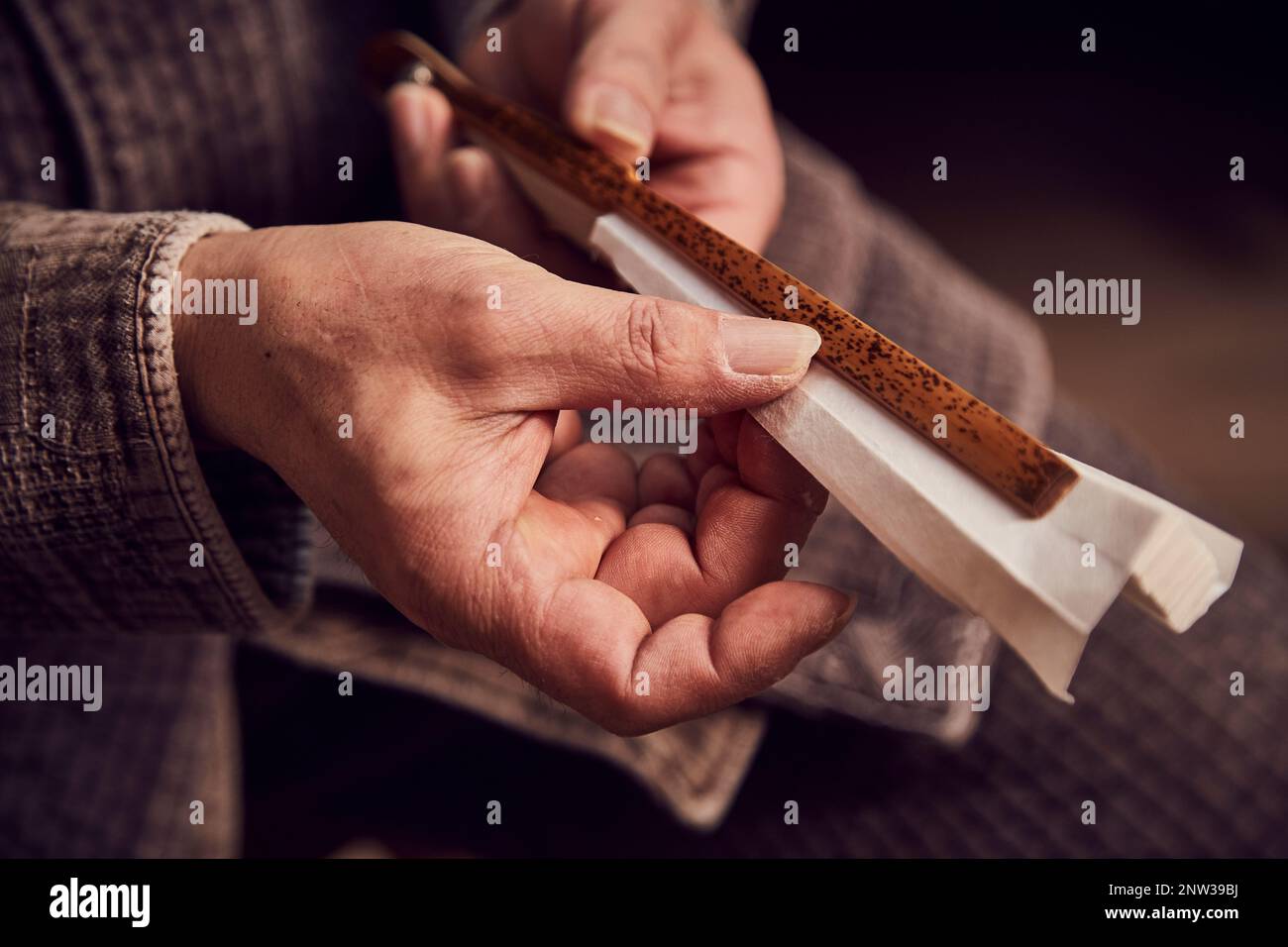 Hanji, traditional Korean paper, paper hanji fan handmade from mulberry trees, artisan Stock ...