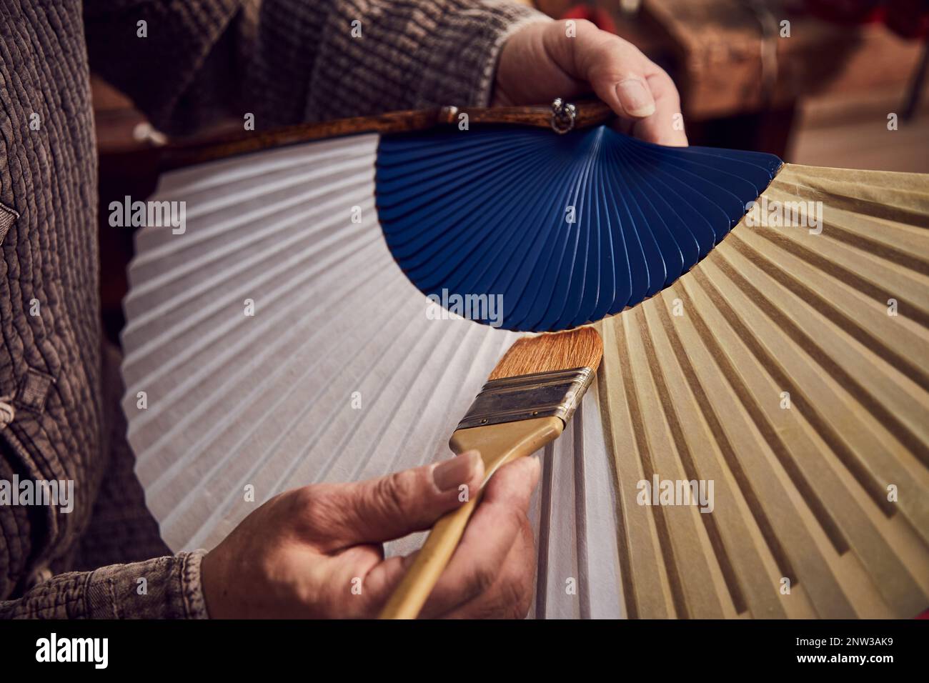 Hanji, traditional Korean paper, paper hanji fan handmade from mulberry ...