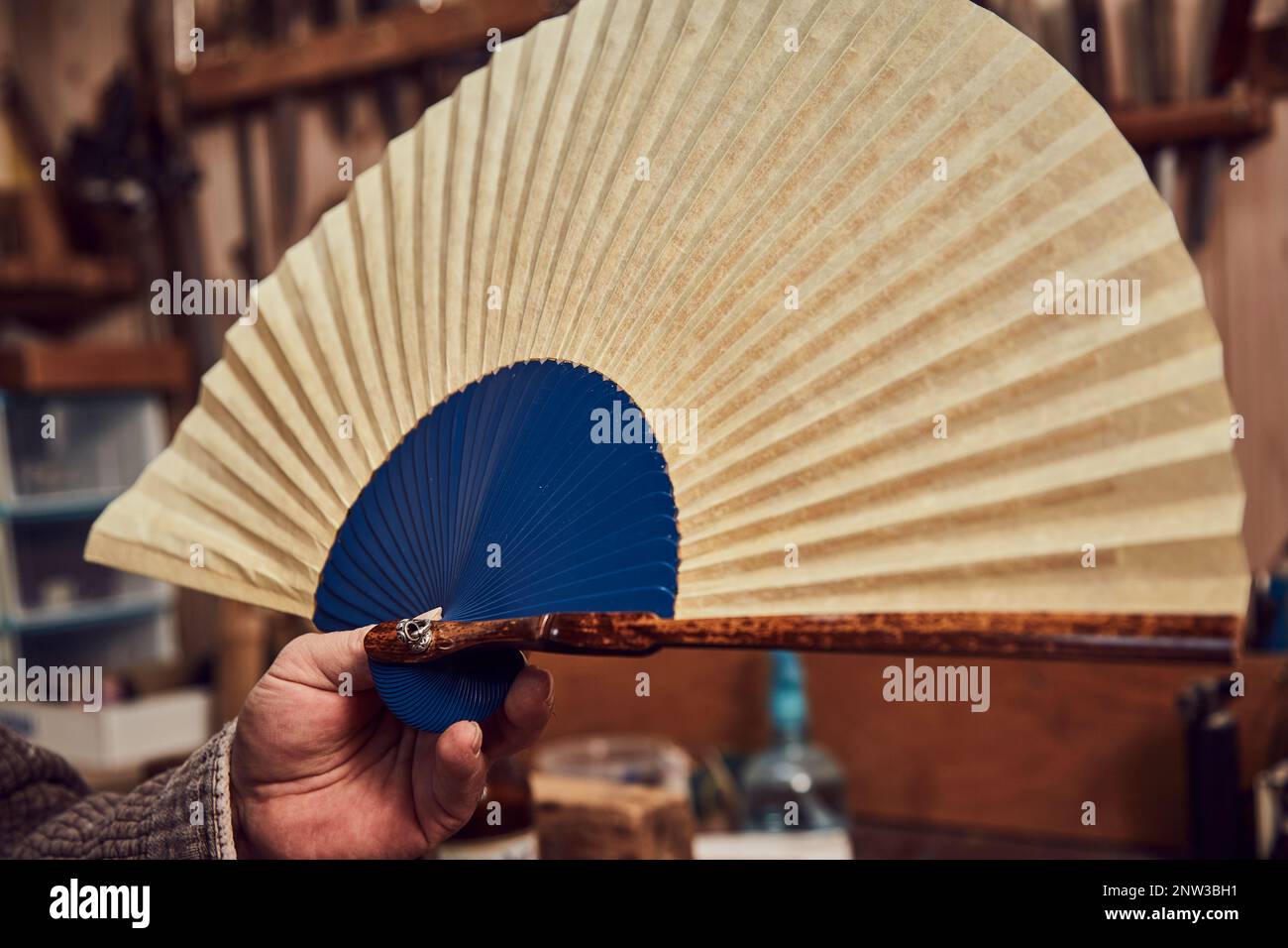 Hanji, traditional Korean paper, paper hanji fan handmade from mulberry ...