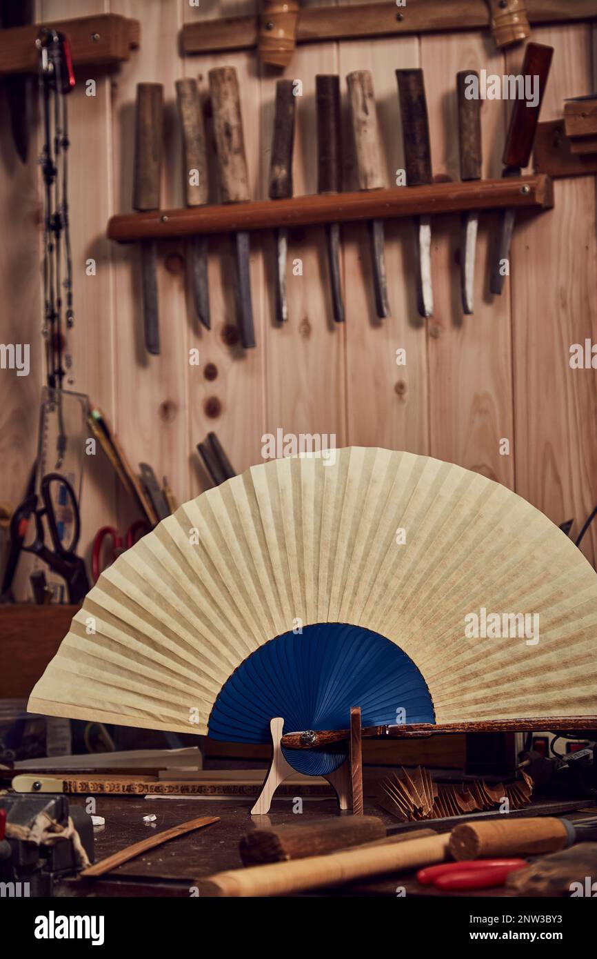 Hanji, traditional Korean paper, paper hanji fan handmade from mulberry ...