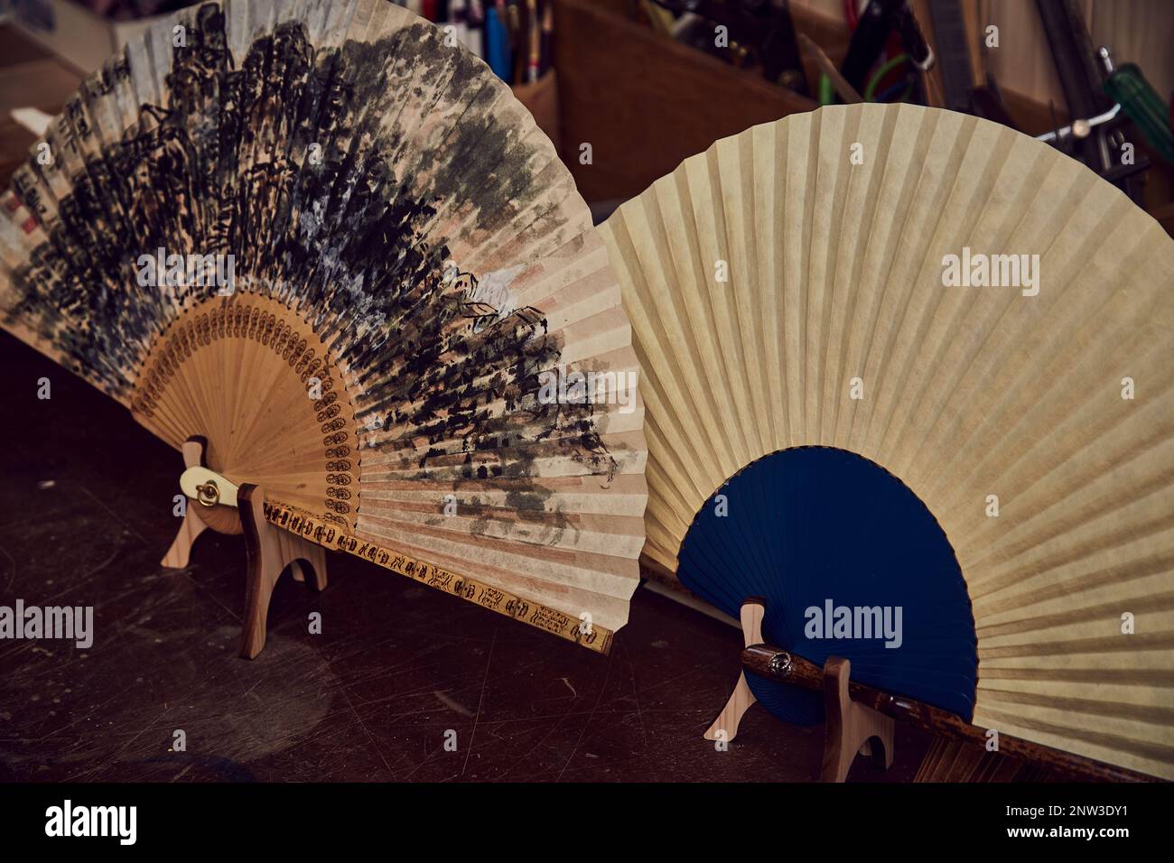 Hanji, traditional Korean paper, paper hanji fan handmade from mulberry ...