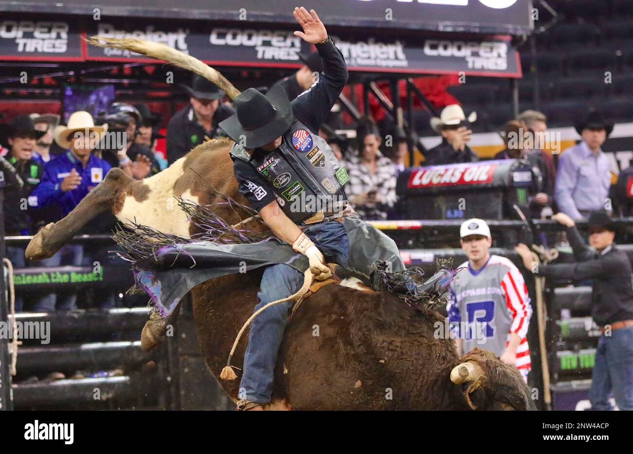 January 5, 2019 - New York, New York, U.S - EMILIO RESENDE competes in ...