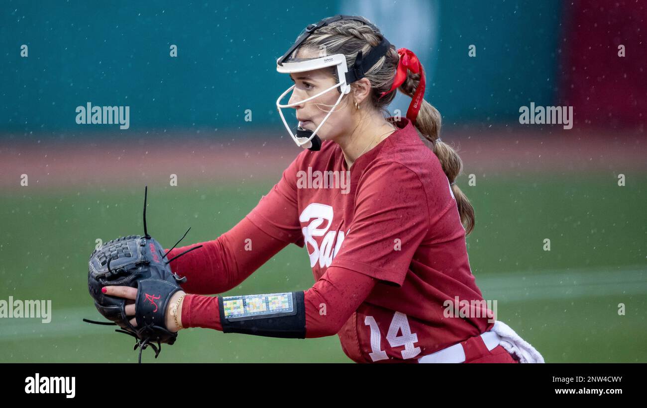 Alabama pitcher Montana Fouts (14) during an NCAA softball game on ...