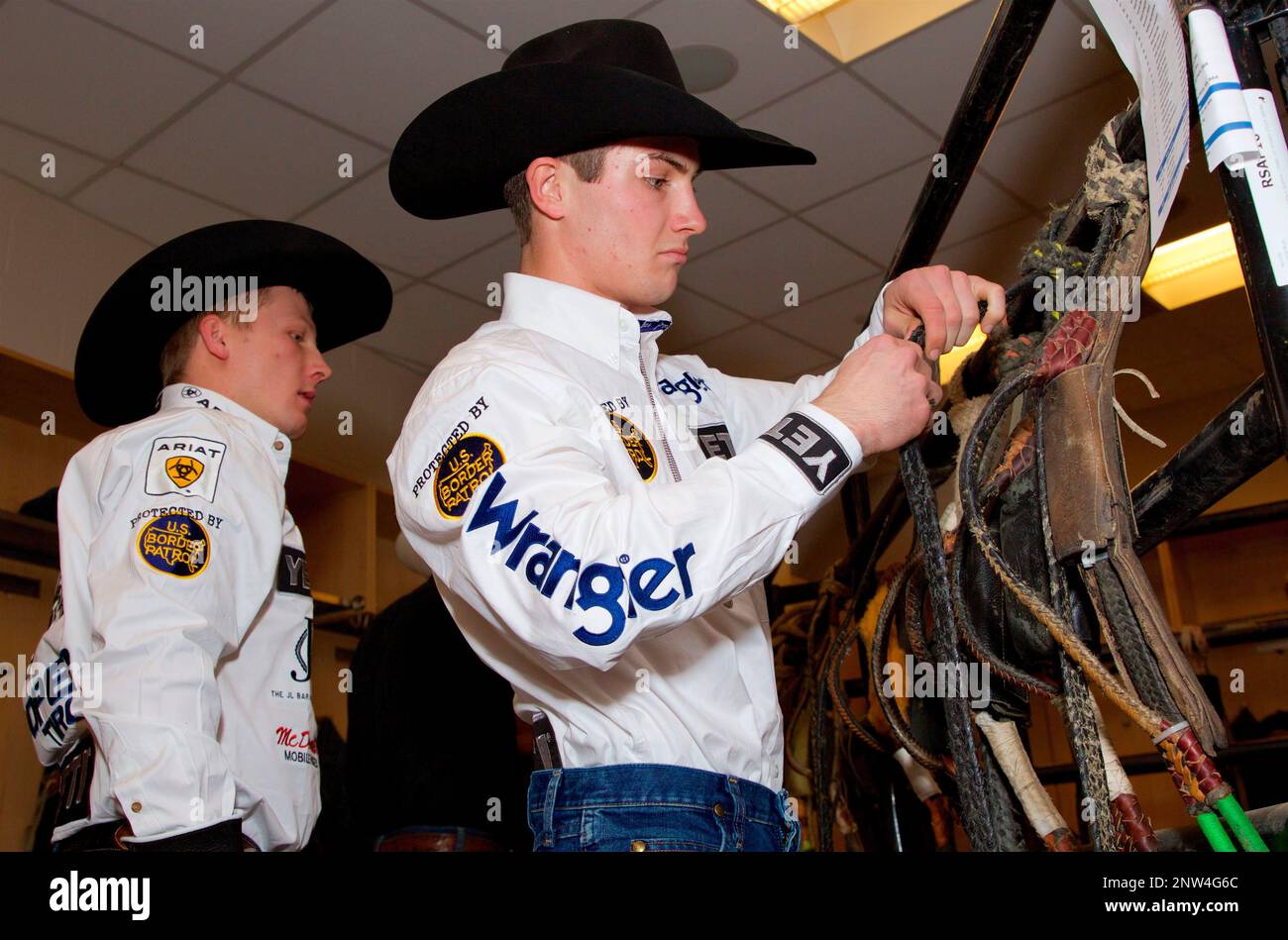 January 4, 2019 - New York, New York, U.S - JESS LOCKWOOD, right, and ...
