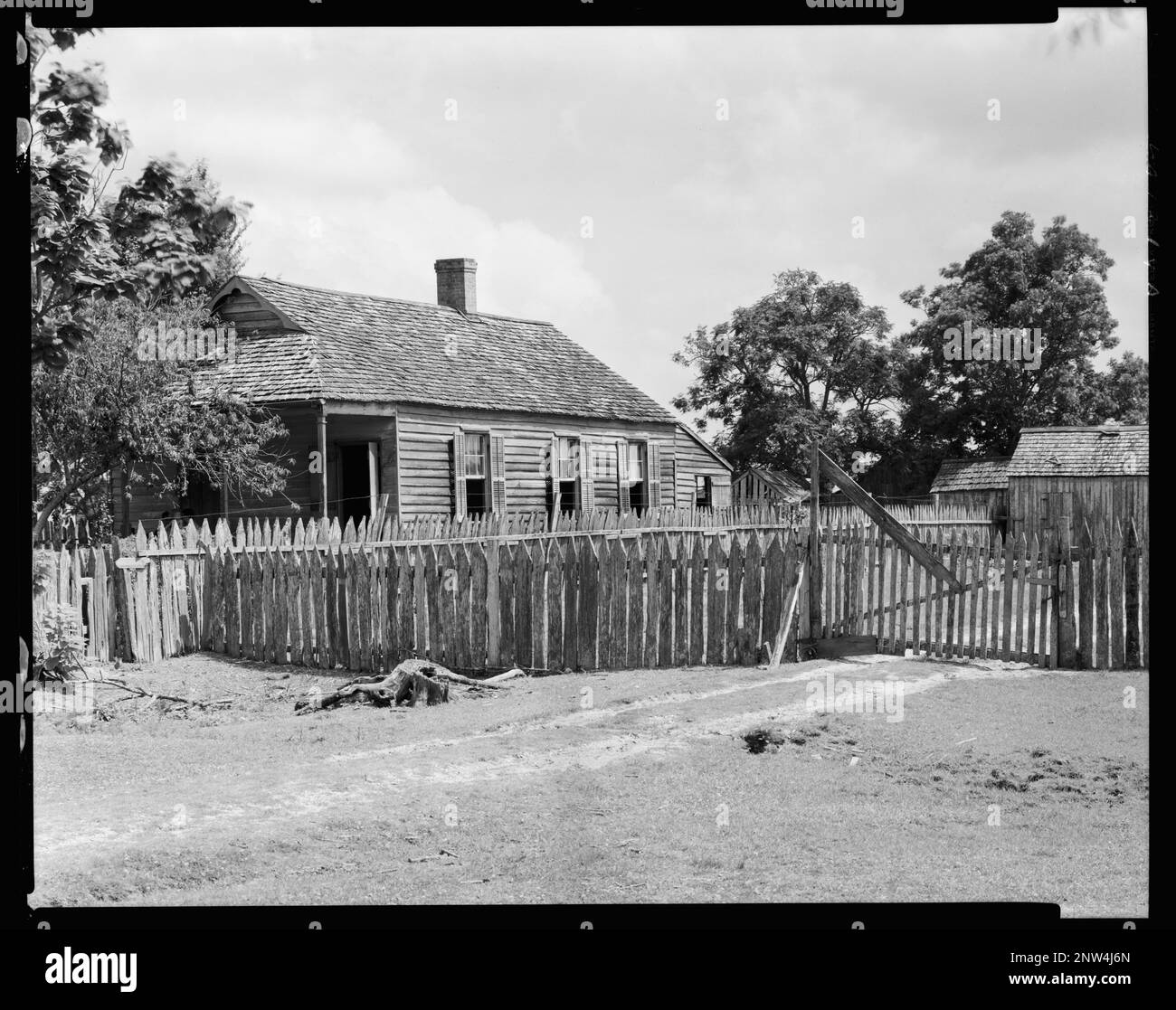 Cottage, Bayou La Fourche, Louisiana. Carnegie Survey of the ...