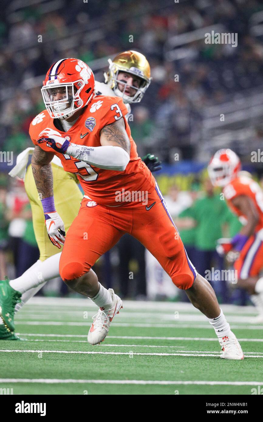 Clemson Tigers defensive lineman Xavier Thomas (3) takes a defensive ...