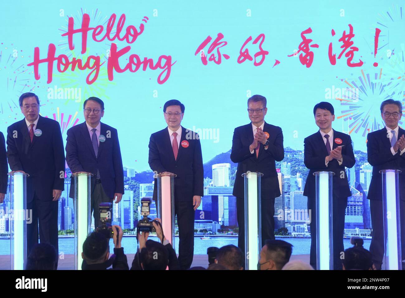 Andrew Leung Kwan-yuen, Eric Chan Kwok-ki, Chief Executive John Lee Ka ...