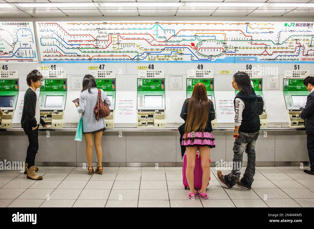 Subway map and machines ticket sales, in Shinjuku Railway station.Tokyo ...