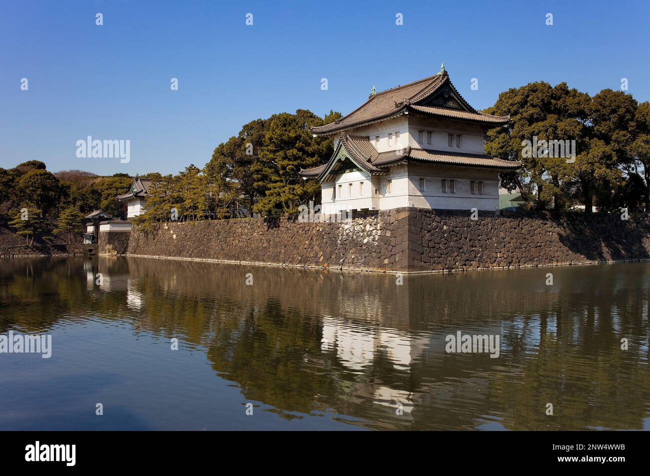 Stone walls, guardhouse, and moat of Imperial Palace, Tokyo, Japan ...