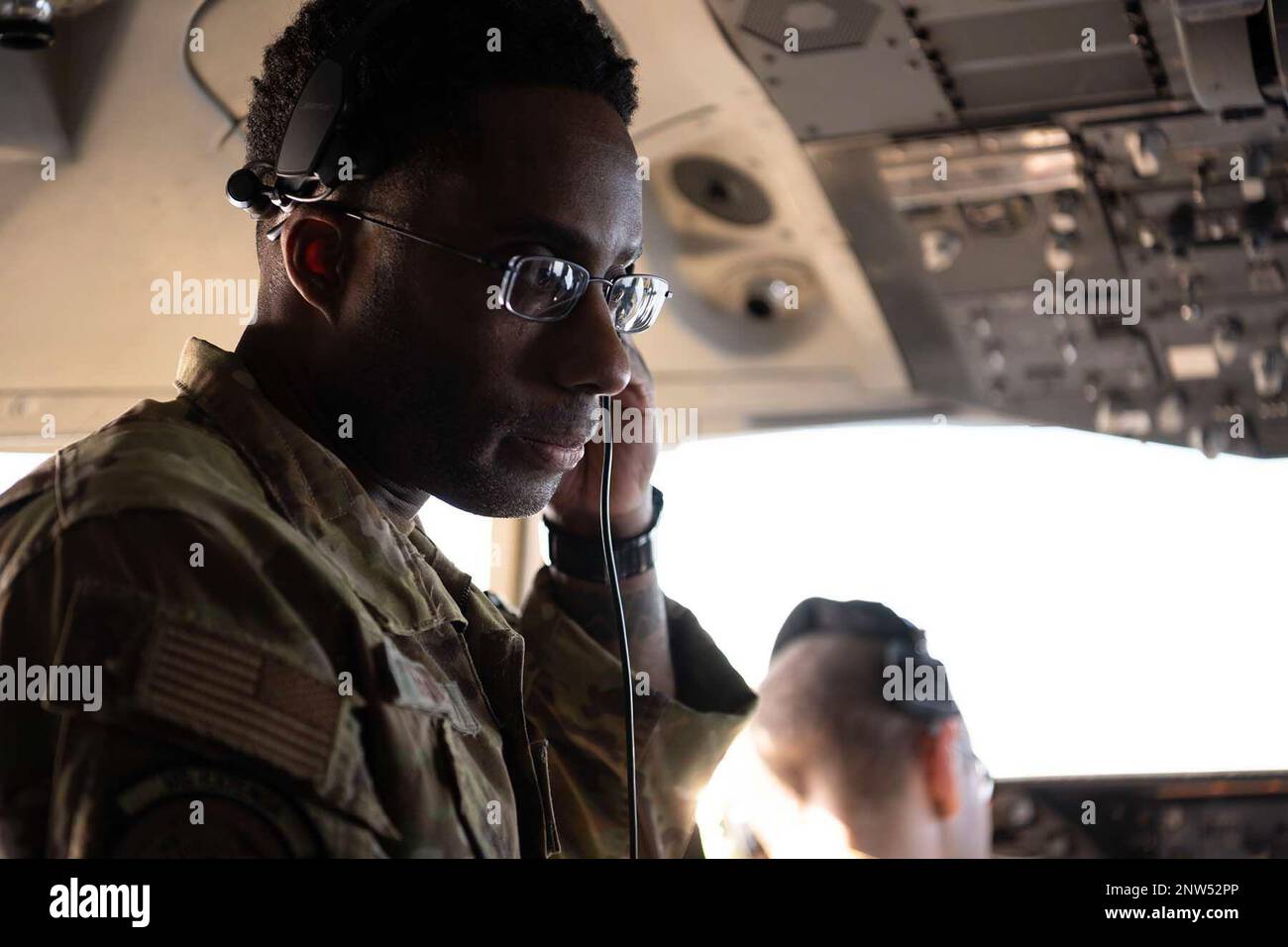 U.S. Air Force Senior Master Sgt. Christopher Thomas, 6th Air Refueling ...