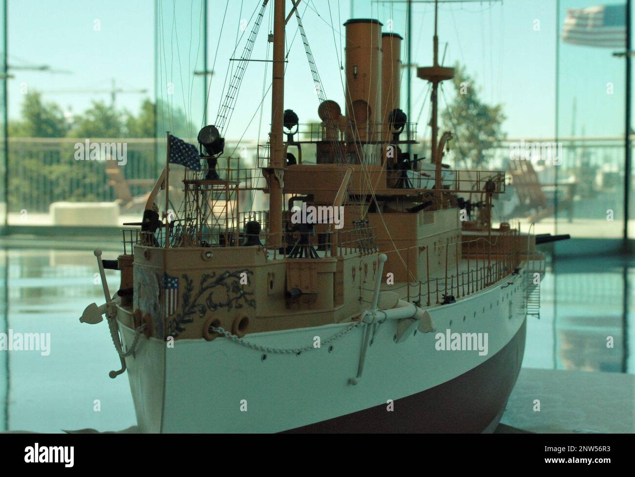 Uss maine explosion hi-res stock photography and images - Alamy