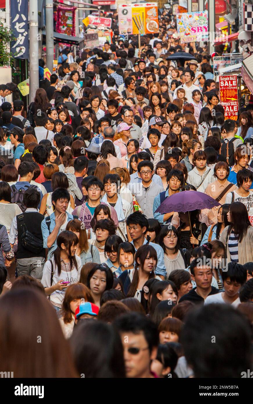 Harajuku tokyo personas hi-res stock photography and images - Alamy