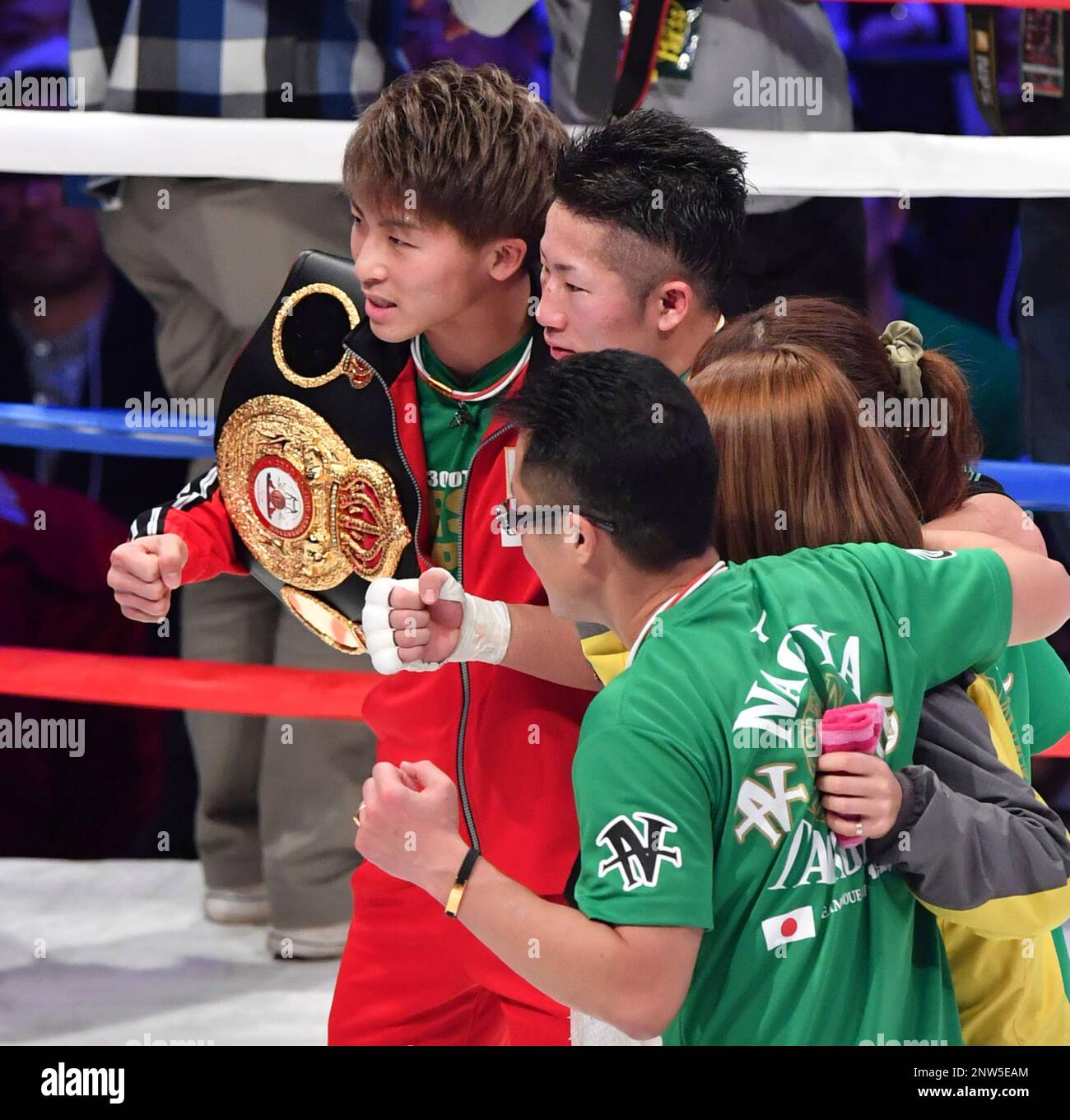 Japanese Takuma Inoue celebrates after beating Thai Petch CP Freshmart ...
