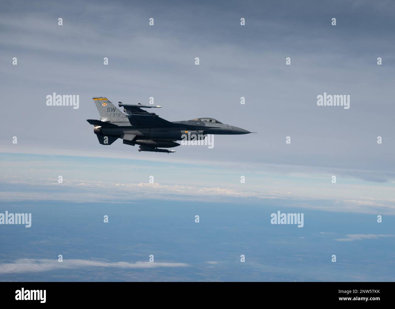 An F-16C Fighting Falcon from the 79th Fighter Squadron prepares for ...