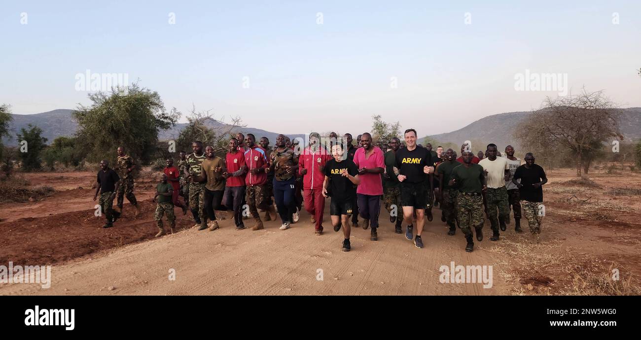 Kenya defence force kdf soldiers hi-res stock photography and images ...