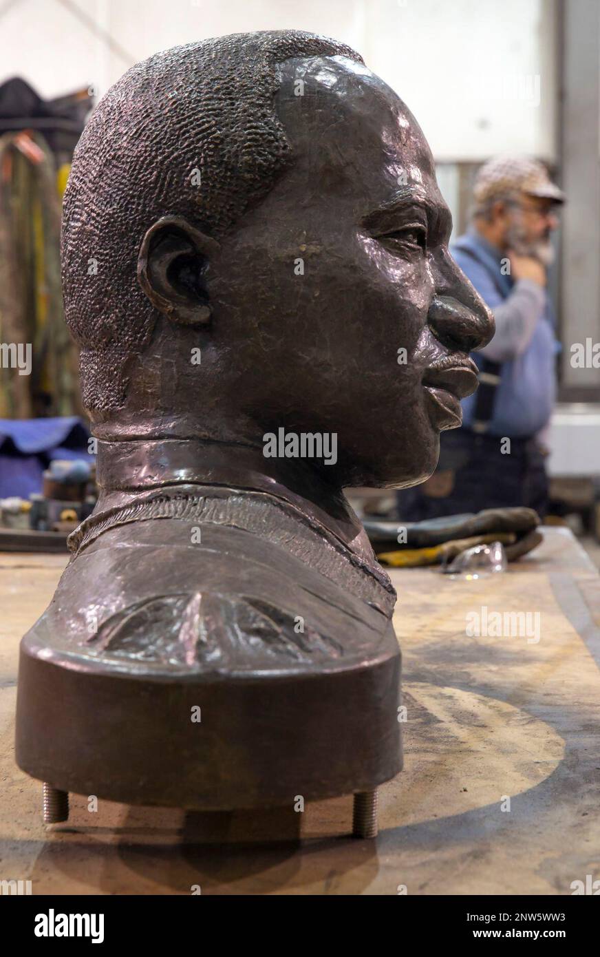Metal sculptor Jim Gallucci’s new version of artist Wilbur Lee Mapp’s ...