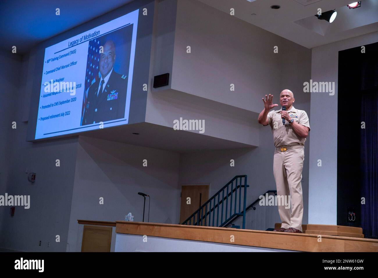 Retired U.S. Army Chief Warrant Officer 5 Phillip Brashear gives a ...
