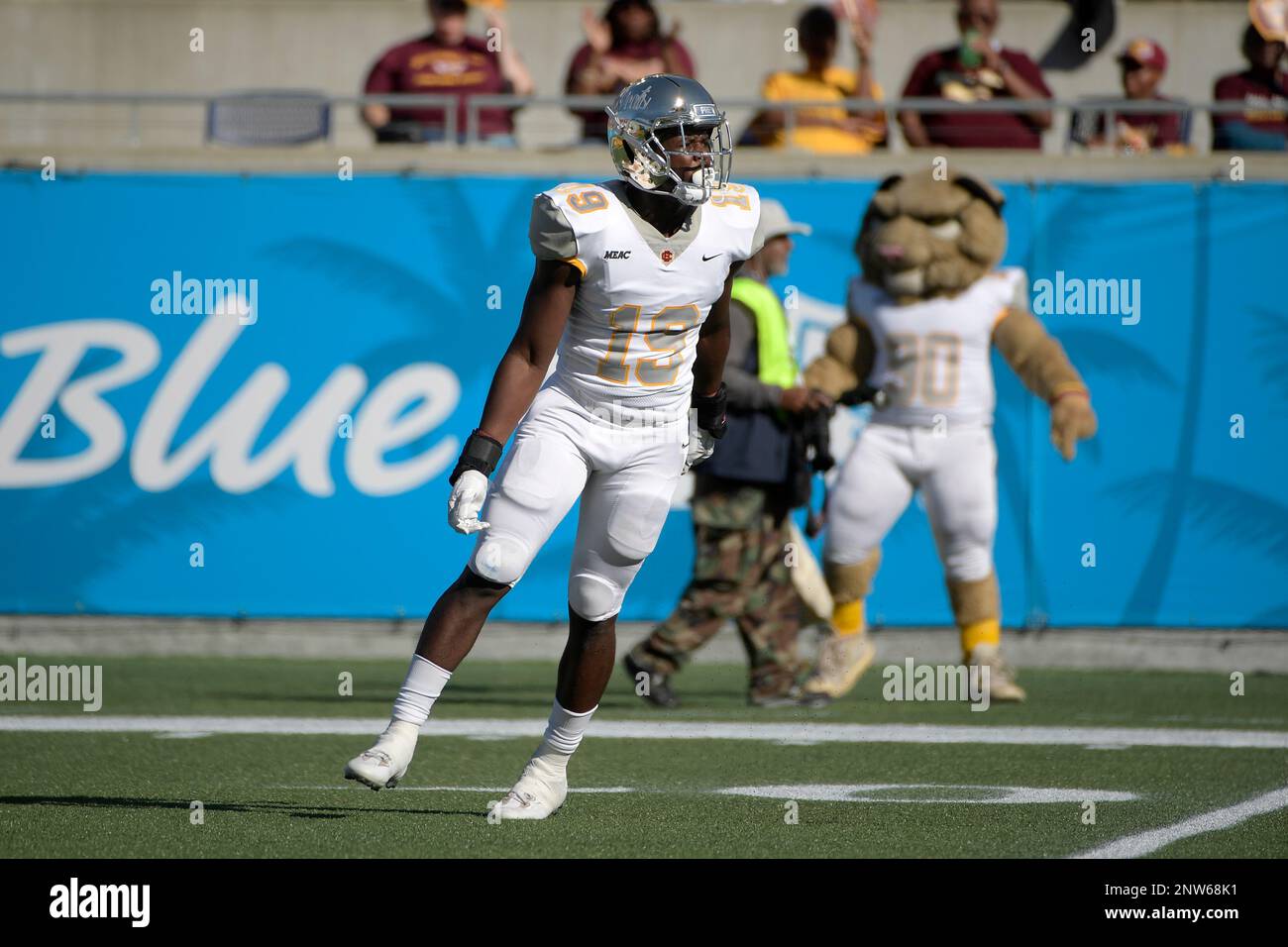 Bethune-Cookman linebacker Marquis Hendrix (19) celebrates after making ...