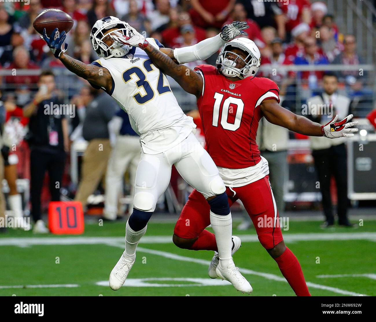 Los Angeles Rams cornerback Troy Hill (32) can't make the catch Arizona ...